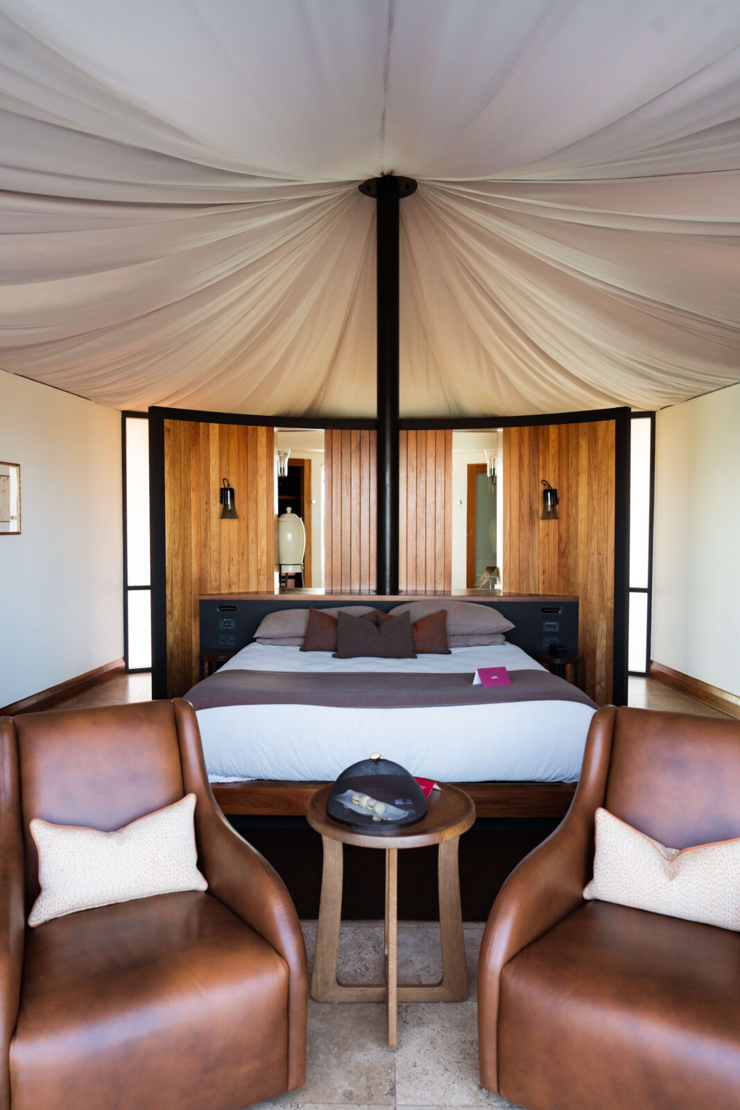 Guide to Visiting Australia’s Northern Territory: Where to Stay Near Uluru - saltyluxe.com